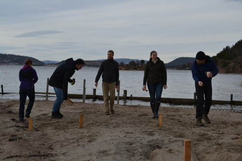 Kubb på stranda - Ingeborg KormeIngeborg Korme