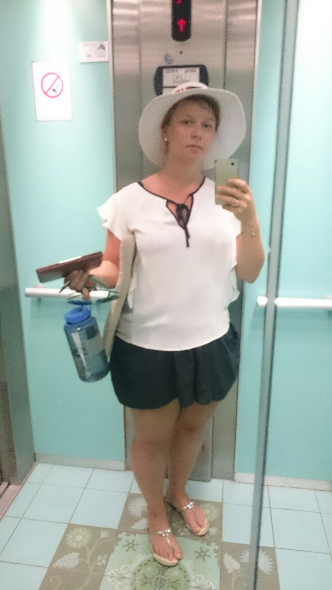 Perfekt antrekk i Frankrike - Ingeborg Korme